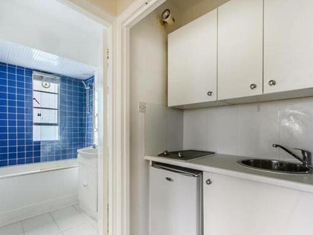 Studio Flat For Rent In Sloane Square, London