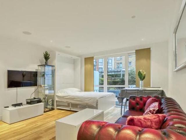 Studio Flat For Rent In Smugglers Way, London