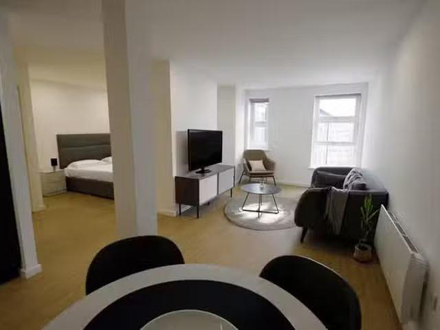 Studio flat for rent in Spot, 124 Deansgate, BL1