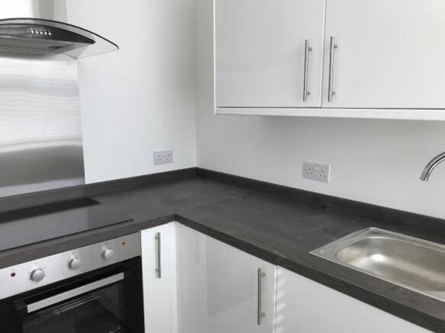 Studio flat for rent in Spencer Road, Southsea, Hampshire, PO4
