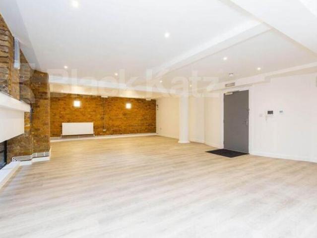 Studio flat for rent in Springfield House lofts Tyssen Street, Dalston E8
