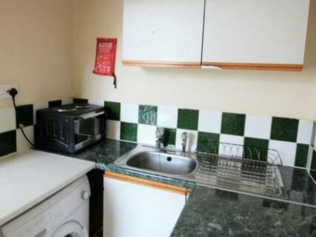 Studio flat for rent in Springholme TS18