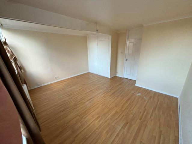 Studio flat for rent in Swanston Grange, Dunstable Road, Leagrave, Luton, LU4