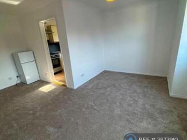 Studio flat for rent in Swift House, Maidstone, ME16