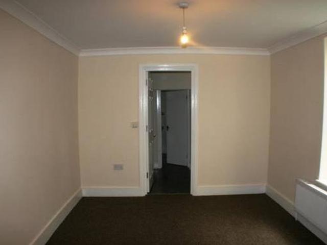 Studio flat for rent in St Vincents Road WESTCLIFFONSEA SS0