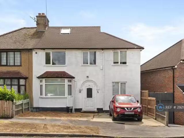 Studio flat for rent in St Albans Road, Hemel Hempstead, HP2