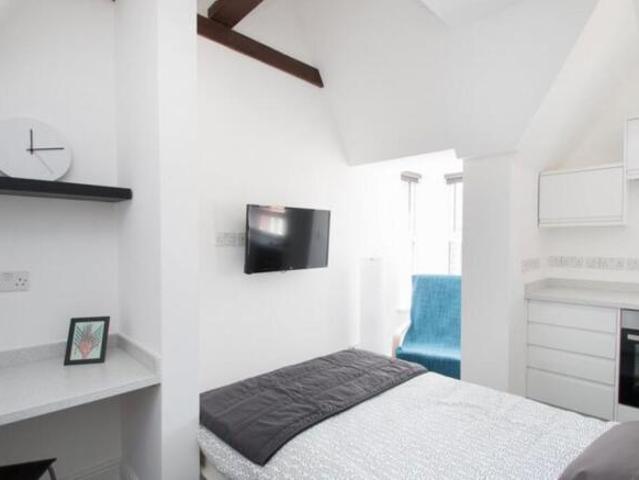 Studio flat for rent in St Andrews Road, Southsea, PO5