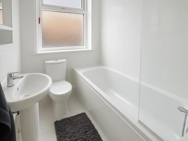 Studio flat for rent in St. Botolphs Road, Worthing, BN11