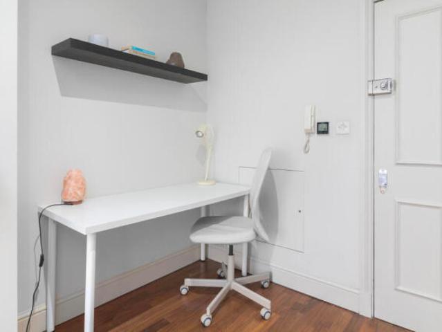Studio flat for rent in St Charles Square, Kensington And Chelsea, London, W10