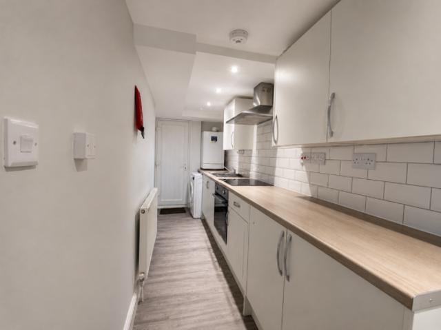 Studio flat for rent in St. Domingo Vale, Liverpool, Merseyside, L5