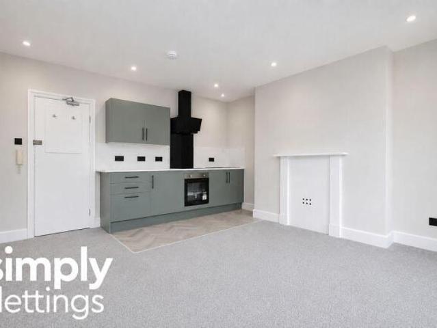 Studio flat for rent in St Georges Place, Brighton, BN1