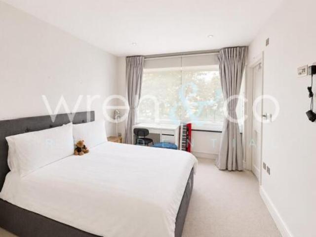 Studio flat for rent in St Johns Wood, NW8