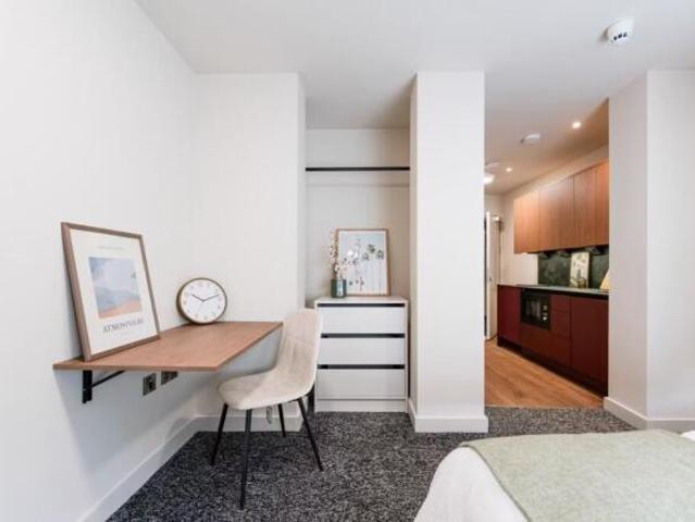 Studio flat for rent in St Mary's Gate, Derby, DE1