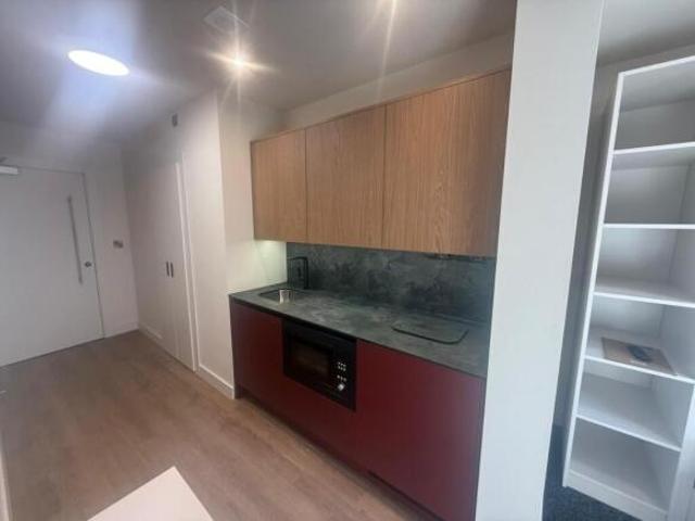 Studio flat for rent in St Mary's Gate, Derby, DE1