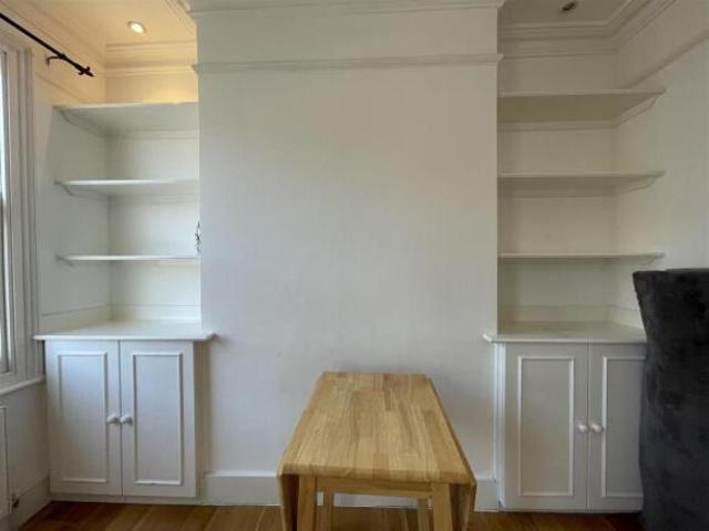 Studio flat for rent in St. Margarets Road, London, NW10
