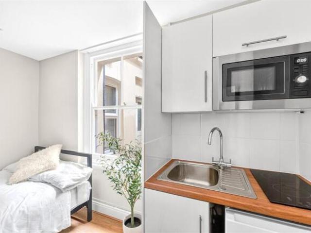 Studio flat for rent in St. Petersburgh Place, Bayswater, W2