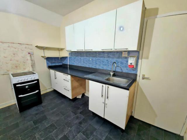 Studio flat for rent in St Saviours Road, Leicester, LE5 3SH, LE5
