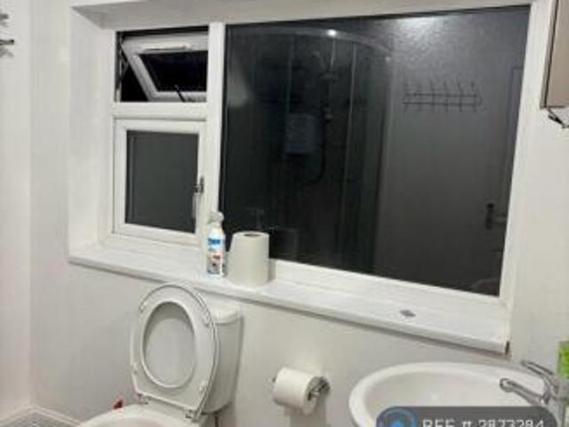 Studio flat for rent in Stoney Stanton Road, Coventry, CV6
