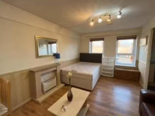 Studio flat for rent in Stoneyhill Road, Musselburgh, EH21 6TW.