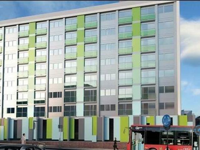 Studio flat for rent in Station Road Hayes UB3