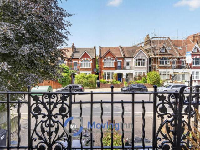 Studio flat for rent in Stanthorpe Road, Streatham, SW16 2DZ, SW16