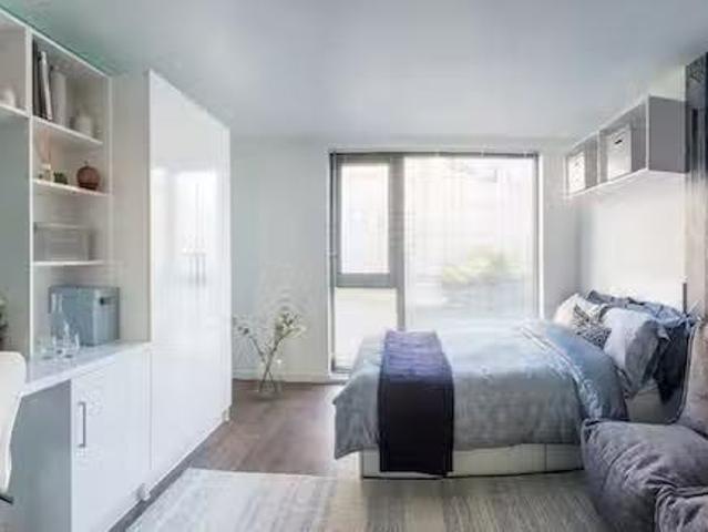 Studio flat for rent in Student Only 51/44 Weeks Edinburgh.