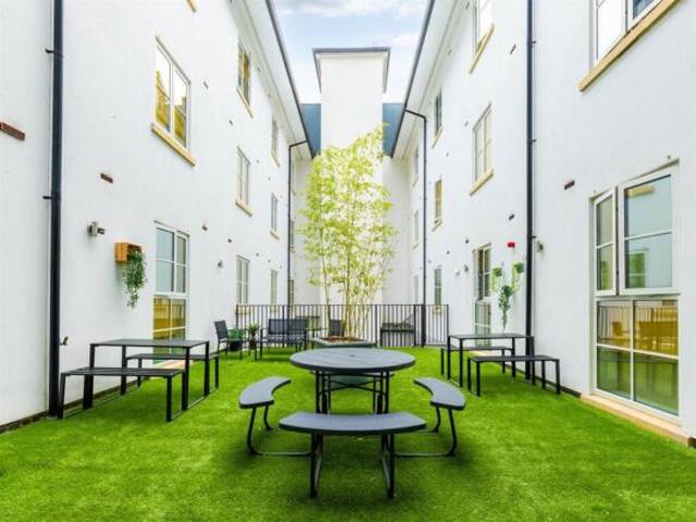 Studio flat for rent in Student Only | 51/44 Weeks | Exeter | EX4
