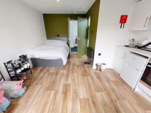Studio flat for rent in Studio 10, Pershore Road, Stirchley, B.