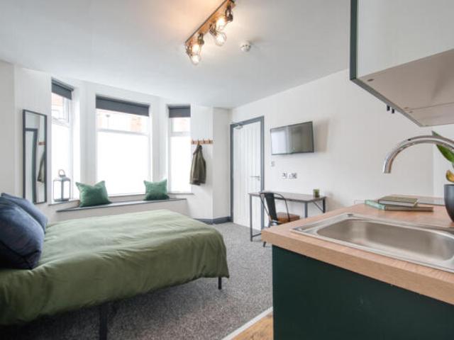 Studio flat for rent in Studio 1, 12 Breedon Hill Road, Derby, City, DE23