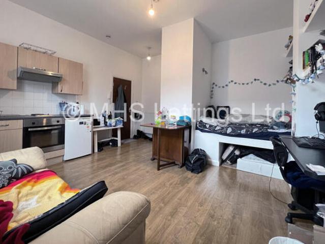 Studio flat for rent in Studio 1, 2 Midland Road, Leeds, LS6 1BQ, LS6