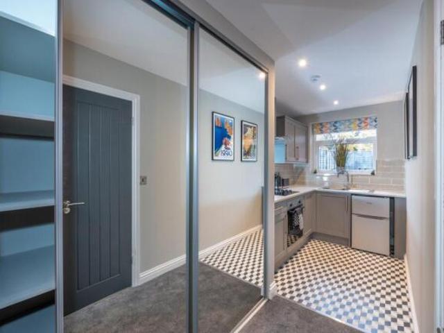 Studio flat for rent in Studio 2, 27 Newcastle Road, Reading, Berkshire, RG2
