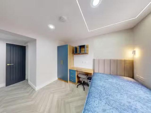 Studio flat for rent in Studio 5, 69A Raddlebarn Road, Selly O.