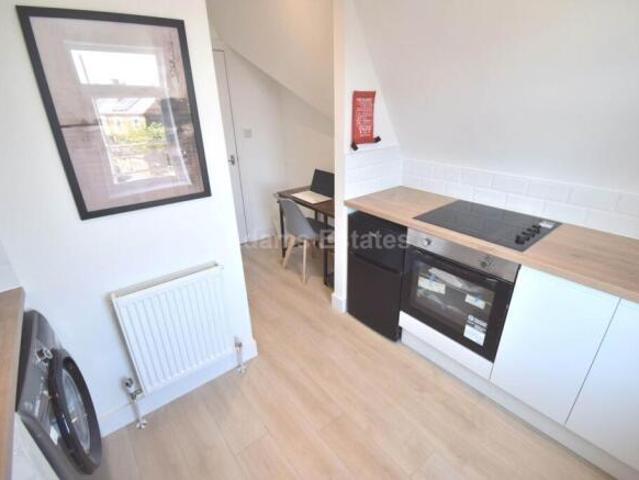 Studio flat for rent in Studio 6, Cholmeley Road, Reading, RG1