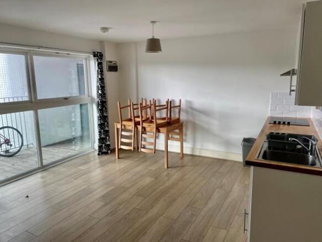 Studio flat for rent in Studio, Rollins Street, Lewisham, London, SE15