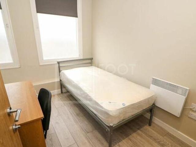 Studio Flat For Rent In Sunbridge Road