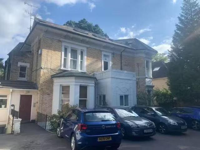 Studio flat for rent in Surrey Road, Bournemouth, BH2