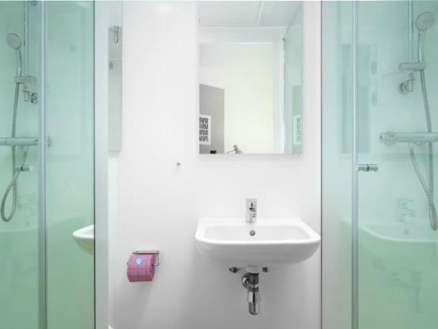 Studio Flat, Fulton Road, HA9