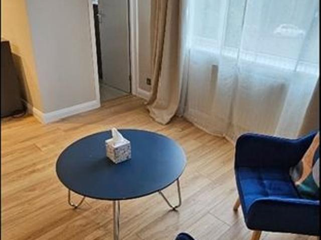 Studio Flat, Gainsborough Road, N12