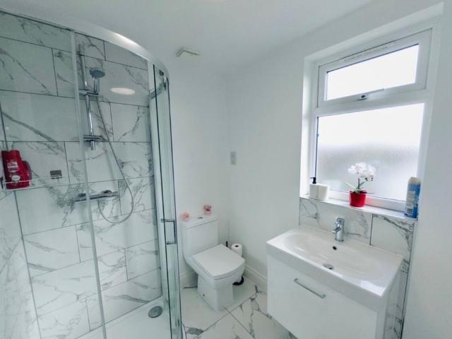 Studio Flat, Georgian Court, HA9