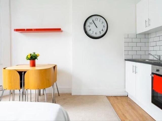 Studio Flat, Glenmore Road, NW3