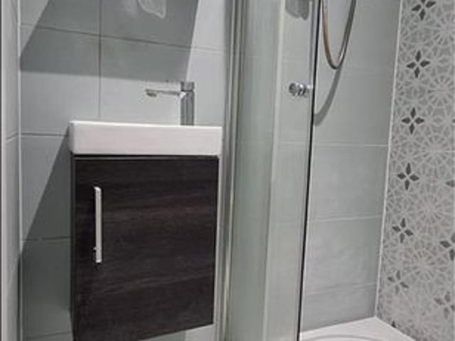 Studio Flat, Grove Vale, SE22