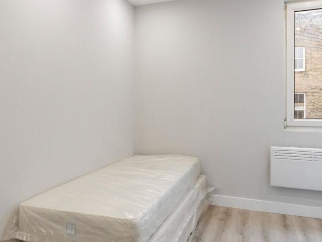 Studio Flat, Grafton Road, NW5