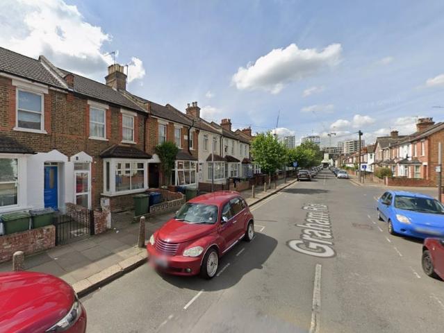Studio Flat, Graham Road, HA3