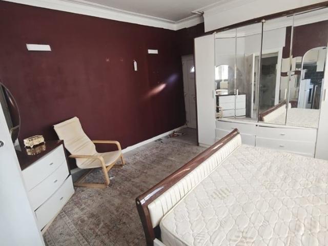 Studio Flat, HA1