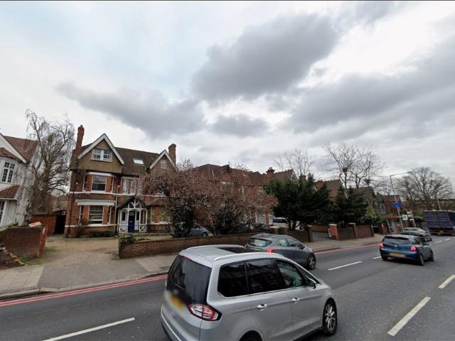 Studio Flat, Hanger Lane, W5