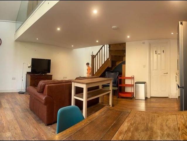 Studio Flat, Hackney, E5