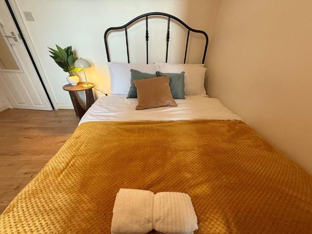 Studio Flat, Harlesden, NW10