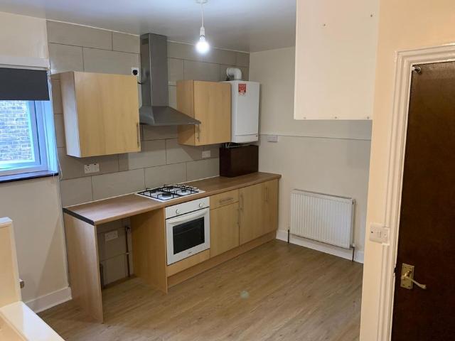 Studio Flat, High Street North, E12