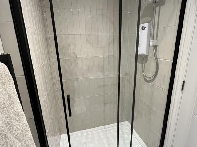 Studio Flat, Hilary Court, LU2