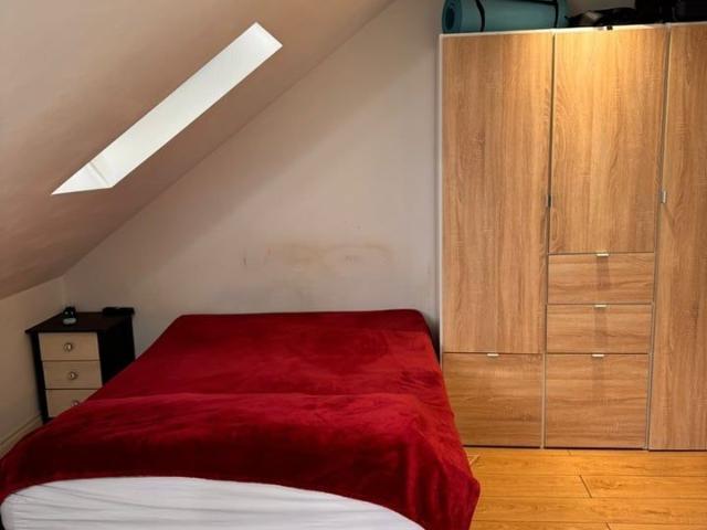 Studio Flat, Hillsid Road, N15